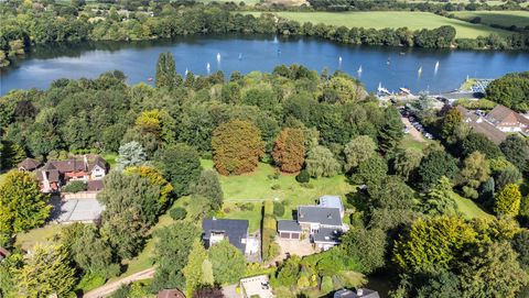 4 bed detached house for sale in High Street, Chipstead, Sevenoaks ...