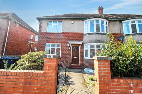 2 bed flat to rent in Strathmore Road, Gosforth, Newcastle Upon Tyne ...