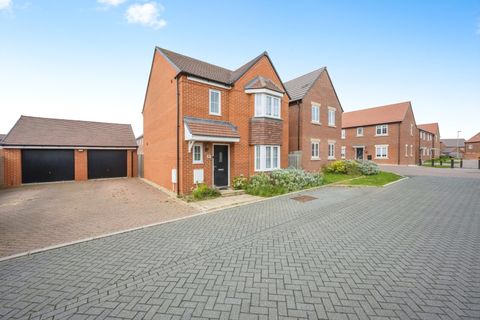 Lacewing Drive, Biddenham, Bedford, Bedfordshire MK40, 3 bed detached ...