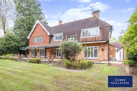 5 bed detached house to rent in Dukes Wood Drive, Gerrards Cross SL9, £ ...