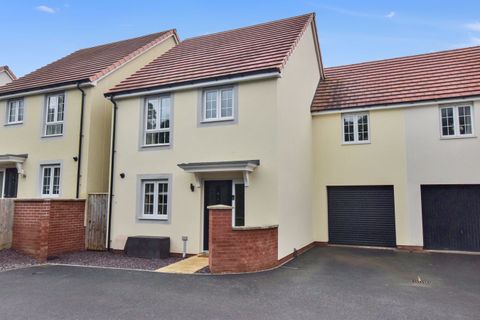 4 bed detached house for sale in Barum Ware Way, Roundswell, Barnstaple ...