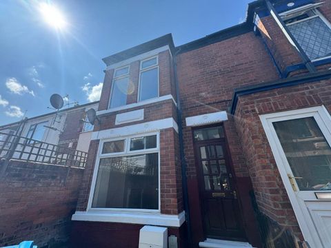 Winslade Crescent, Perth Street, Hull HU5, 2 bed terraced house for ...