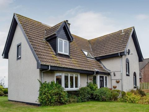 The Courtyard, Kinneff, Angus DD10, 4 bed detached house to rent, £ ...