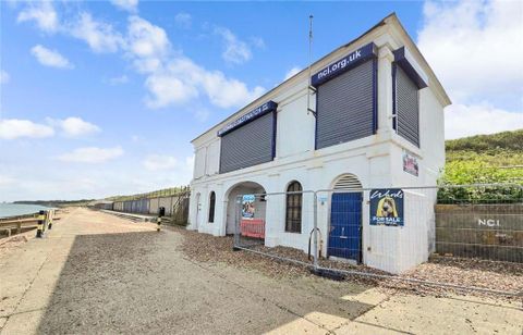 2 bed property for sale in East Cliff Parade, Herne Bay, Kent CT6, £150,000 - Zoopla