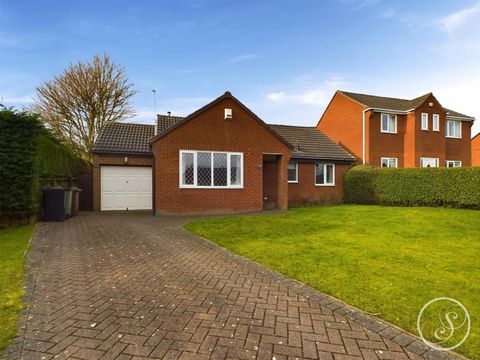 3 bed detached bungalow for sale in Cranewells Drive, Leeds LS15, £ ...