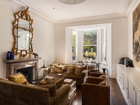 Redcliffe Square, London SW10, 2 bed flat for sale, £1,500,000 - Zoopla