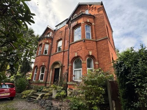 Alexandra Road South, Manchester M16, Studio to rent, £650 pcm - Zoopla