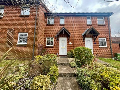 2 bed terraced house to rent in Wych Hill Park, Woking GU22, £1,650 pcm ...