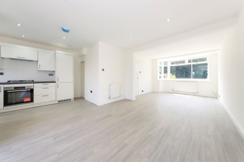 Wolverhampton Road East, Wolverhampton WV4, 3 bed semi-detached house ...