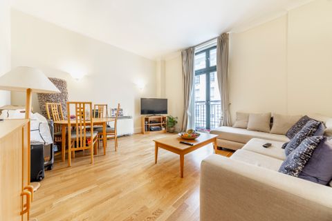 West Block, Forum Magnum Square, London SE1, 1 bed flat to rent, £2,500 ...