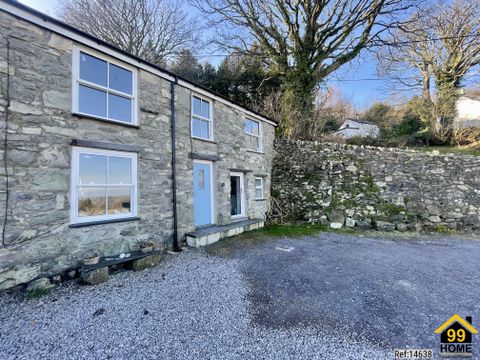 3 bed end terrace house for sale in Elidir View, Cwm-Y-Glo, Caernarfon ...