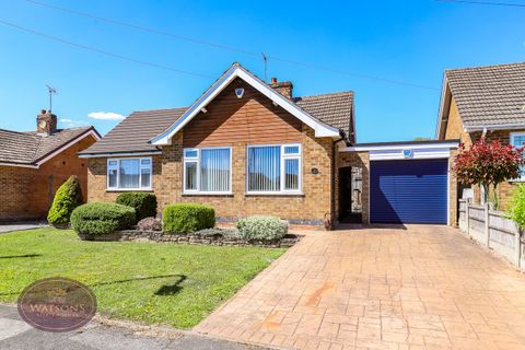 Violet Avenue, Newthorpe, Nottingham NG16, 2 bed detached bungalow for ...