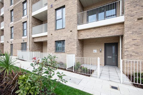 New home, 1 bed flat for sale in Albert Road, Barnet EN4, Barnet,, £ ...