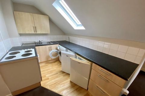 1 bed property to rent in 101 Forest Road West, Nottingham NG7, £725 ...