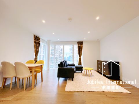 2 bed flat to rent in Hopgood Tower, Pegler Square, London SE3, £2,450 ...