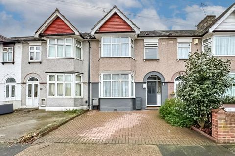 3 bed terraced house for sale in Salisbury Avenue, Barking IG11, £500,000 - Zoopla