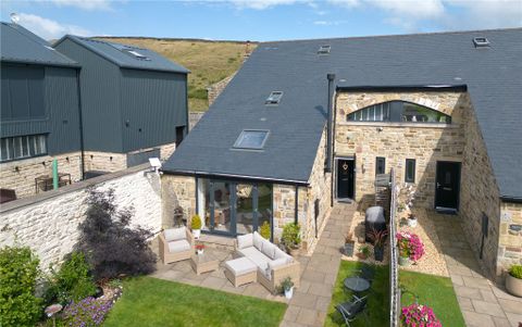 Pole Road, Laycock, Keighley, West Yorkshire BD22, 4 bed barn ...