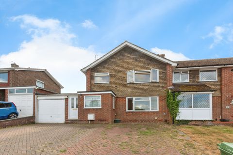 Carlisle Close, Basingstoke, Hampshire RG23, 3 bed semi-detached house ...