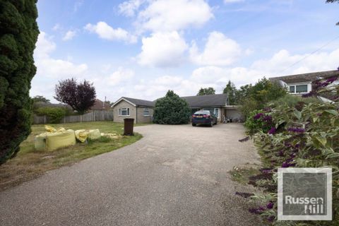 5 bed detached bungalow for sale in Norwich Road, Lenwade, Norwich NR9 ...