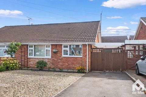 Springbank Road, Cheltenham GL51, 2 bed semi-detached bungalow for sale ...
