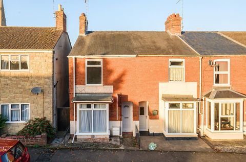 2 bed end terrace house for sale in Albert Walk, Holbeach, Spalding ...
