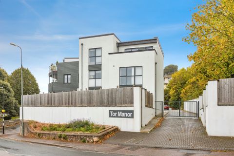 Tor Church Road, Torquay TQ2, 4 bed terraced house for sale, £300,000 ...