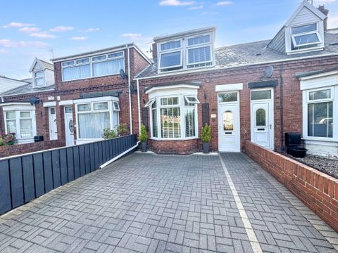 Byron Terrace, Seaham SR7, 3 bed terraced house for sale, £124,950 - Zoopla