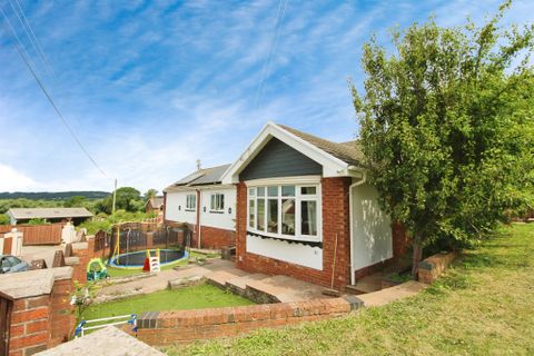 5 bed detached bungalow for sale in Cog Road, Sully, Penarth CF64, £ ...