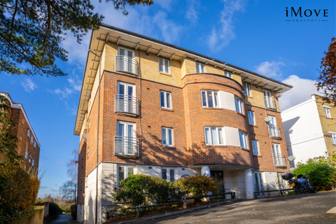 2 bed flat for sale in Discovery Court, 353 Grange Road, London SE19, £ ...