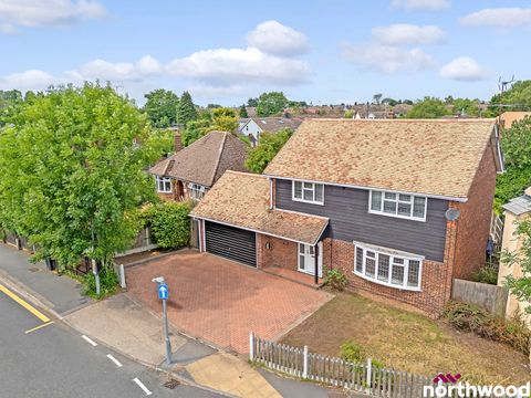 Springfield Road, Chelmsford CM2, 4 bed detached house for sale, £ ...