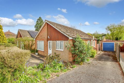 3 bed detached bungalow for sale in Kingsfield Road, Dane End, Ware ...