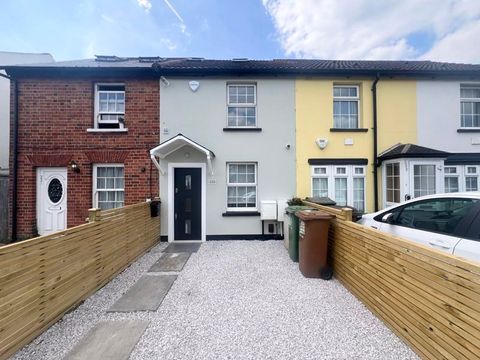 Cheam Common Road, Worcester Park KT4, 3 bed terraced house to rent, £ ...