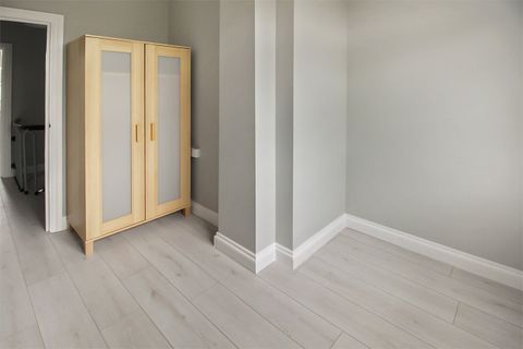 2 bed flat to rent in Edward Road, Harrow HA2, £1,500 pcm - Zoopla