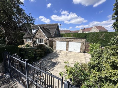 Main Street, Ledston, Castleford WF10, 3 bed detached bungalow for sale ...