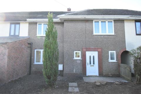 4 bed town house to rent in Quarry Lane, Upton, Pontefract WF9, £1,000 ...