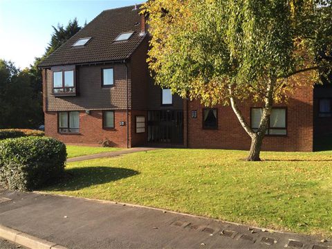 1 bed flat to rent in Humphrey Middlemore Drive, Birmingham B17, £850 ...
