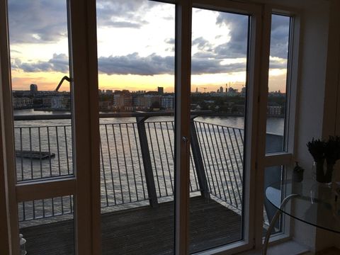 Seacon Tower E14, 1 bed flat to rent, £1,950 pcm - Zoopla