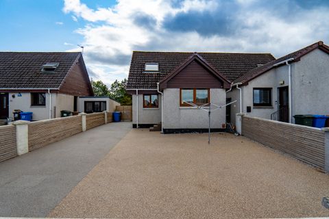 Ardness Place, Inverness IV2, 3 bed semi-detached house for sale, £ ...