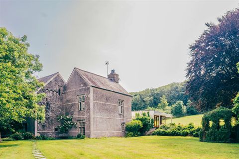 4 bed detached house for sale in Garn Llwyd, Llancarfan, Vale Of ...