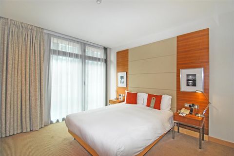 1 bed hotel for sale in Park Plaza County Hall Hotel, 1 Addington ...