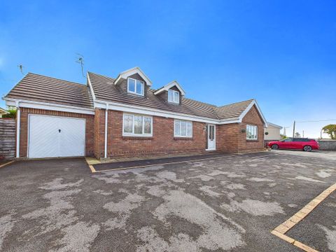 Felinfoel, Llanelli SA14, 5 bed detached bungalow for sale, £390,000 ...