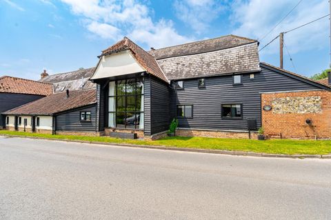 Brookend, Stebbing, Dunmow CM6, 4 bed barn conversion for sale, £ ...
