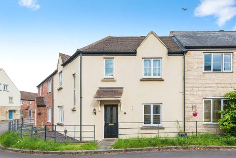 4 bed semi-detached house for sale in Twineham Road, Blunsdon, Swindon ...