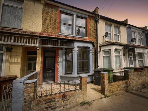 Faircross Avenue, Barking IG11, 5 bed terraced house for sale, £650,000 ...