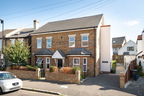 Oval Road, Croydon CR0, 2 bed maisonette for sale, £430,000 - Zoopla