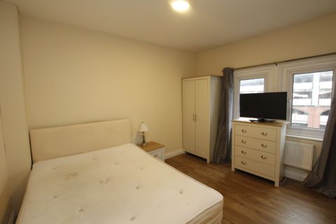 1 bed terraced house to rent in Room 5, 37 Faringdon Road, Swindon ...