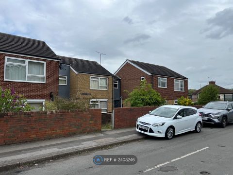1 bed flat to rent in Arnold Road, Rotherham S65, £610 pcm - Zoopla