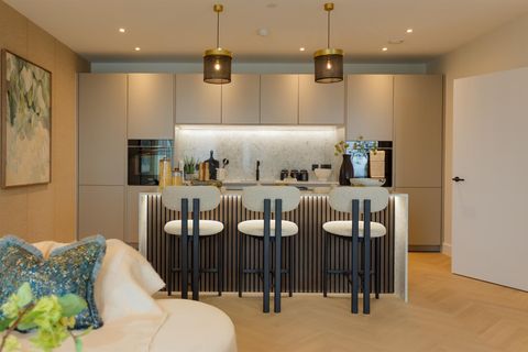 Bankside, Colliers Yard M3, New home, 3 bed flat for sale, £1,080,000 - Zoopla