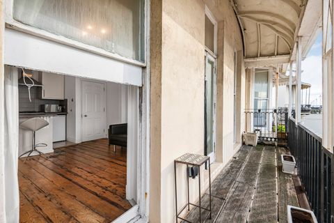 2 bed flat for sale in Marine Parade, Brighton, Brighton BN2, £365,000 - Zoopla